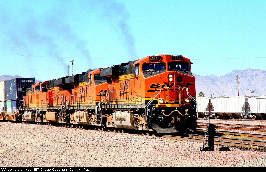 BNSF 7575